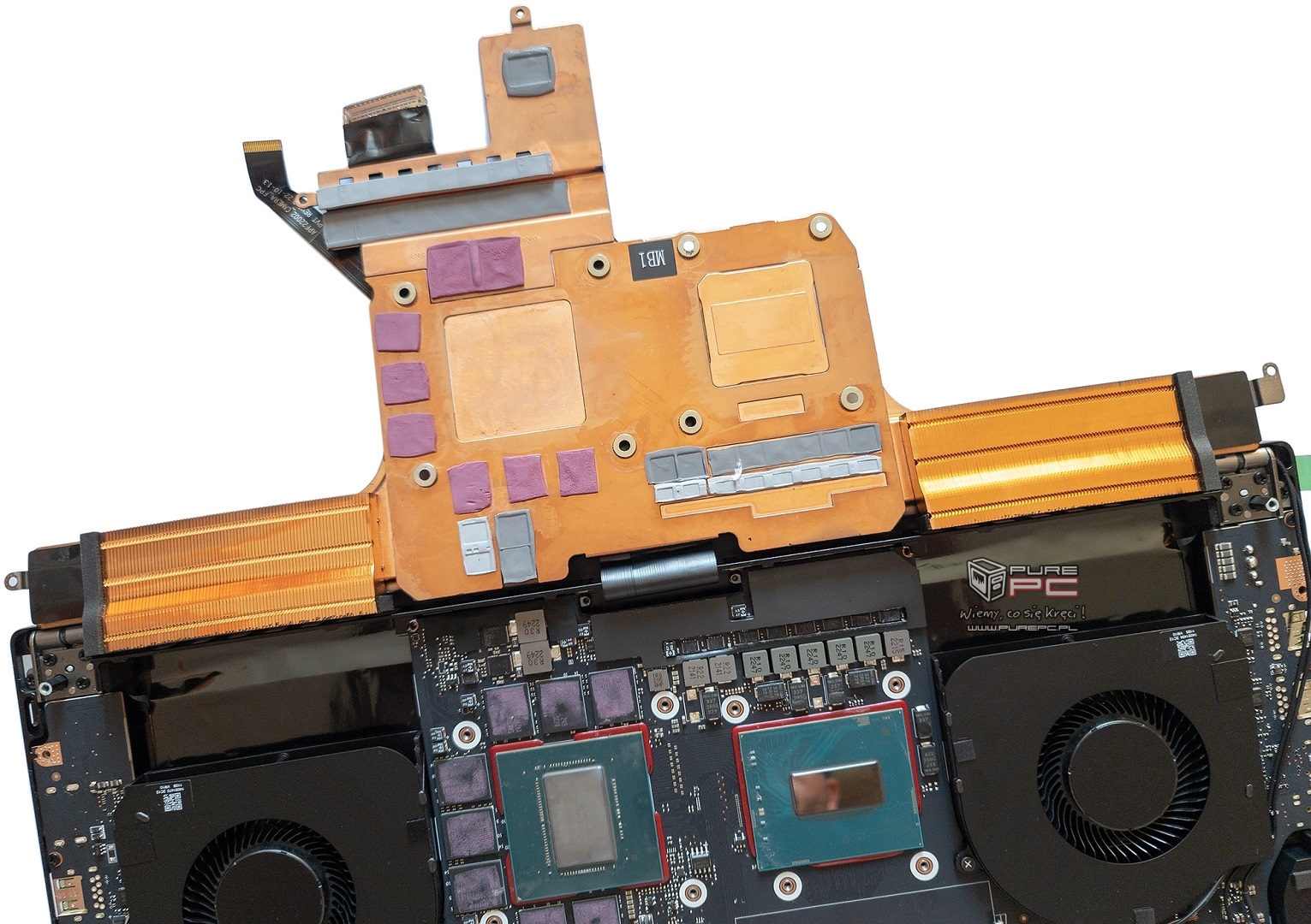 Test NVIDIA GeForce RTX 4090 Laptop GPU w Razer Blade 16 - Mocna ...