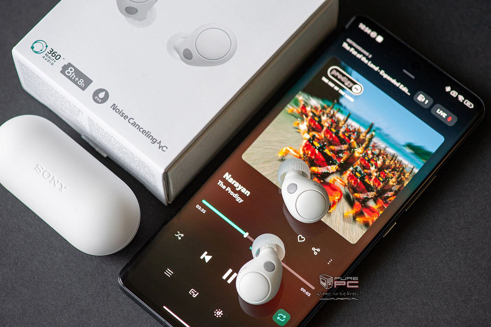 Słuchawki bezprzewodowe z ANC do 500 zł. Sony WF-C700N są wygodne, grają atrakcyjnie i mają ...