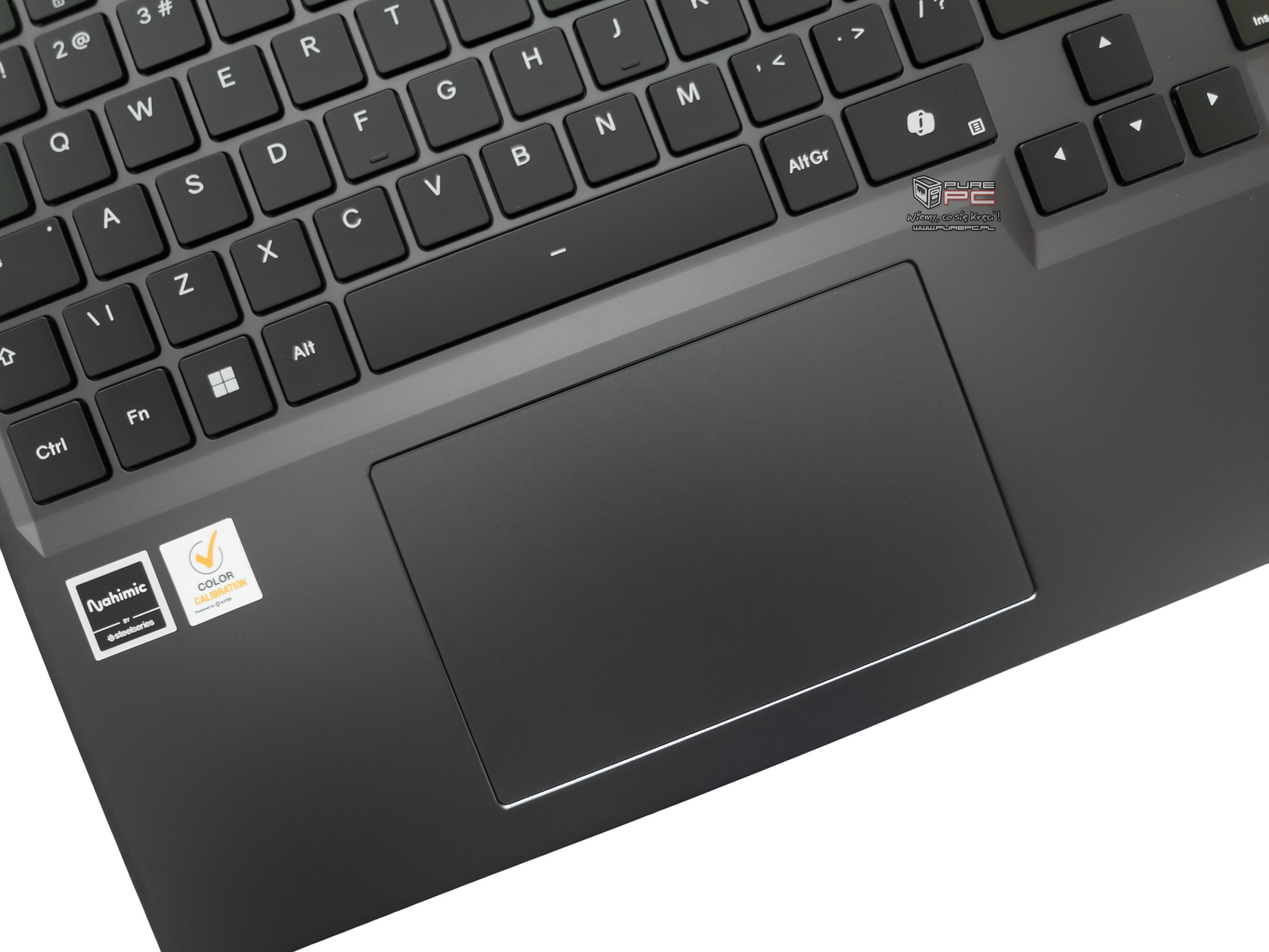 Test Hyperbook A16 Zen z AMD Ryzen 9 9955HX3D oraz NVIDIA GeForce RTX ...