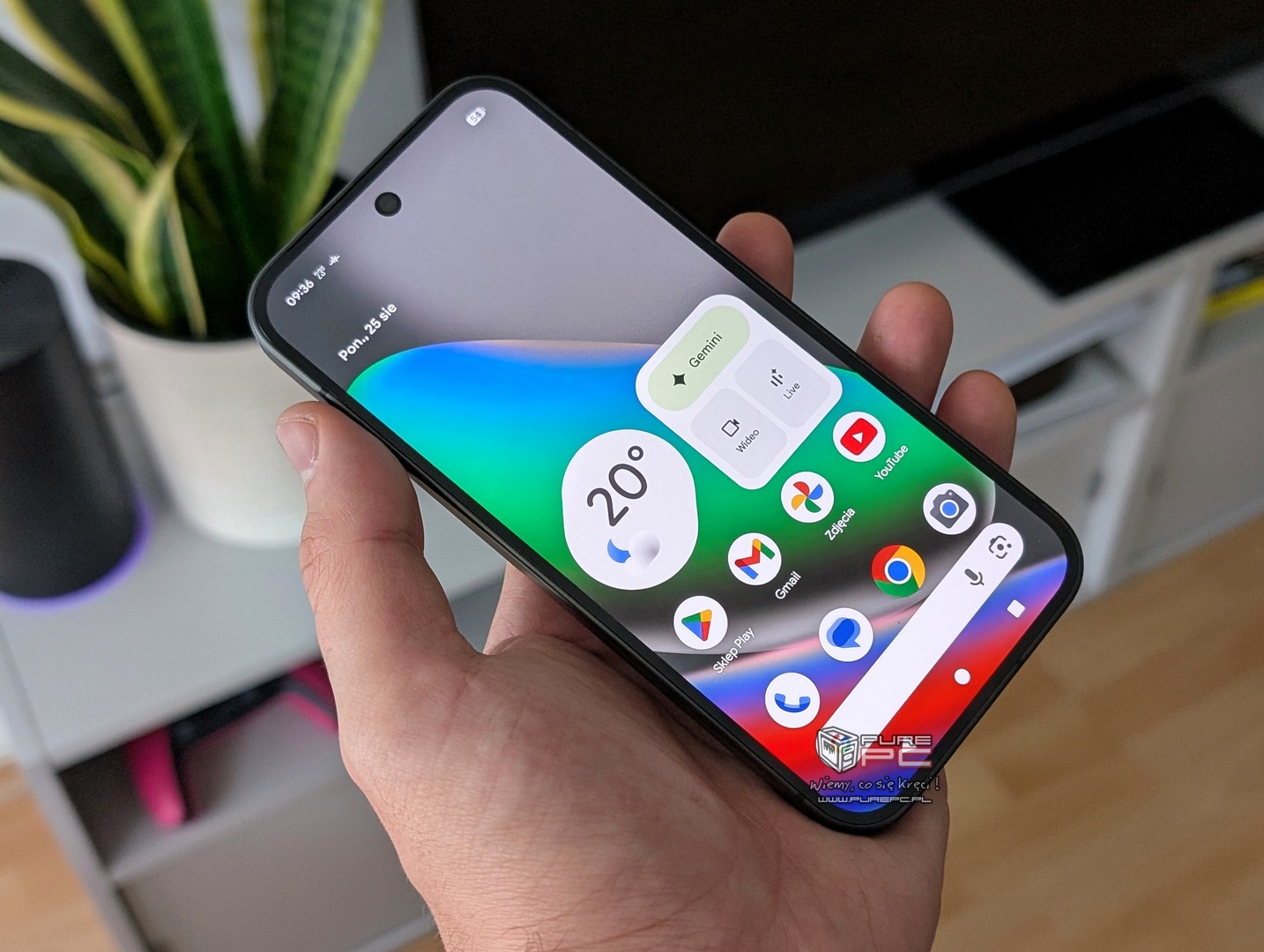 Test smartfona Google Pixel 10 - teoretycznie kontrowersyjny, w ...