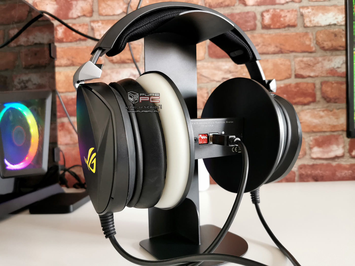 Test ASUS ROG Theta 7.1 - słuchawki z ośmioma przetwornikami (strona 3 ... Test ASUS ROG Theta 7.1 - słuchawki z ośmioma przetwornikami (strona 3 ...