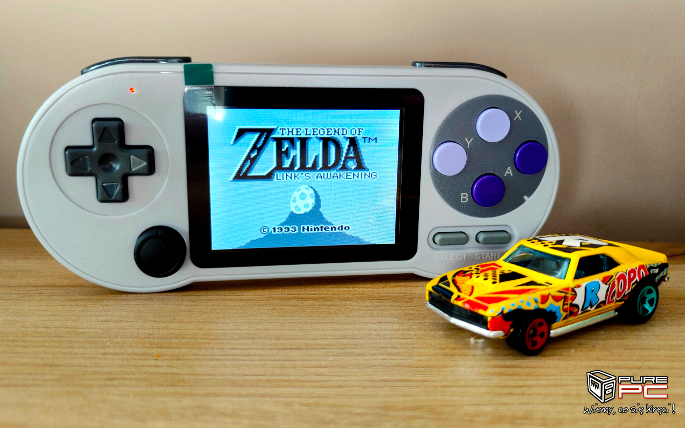 Data Frog SF2000 - recenzja przypominającego kontroler do SNES-a ...