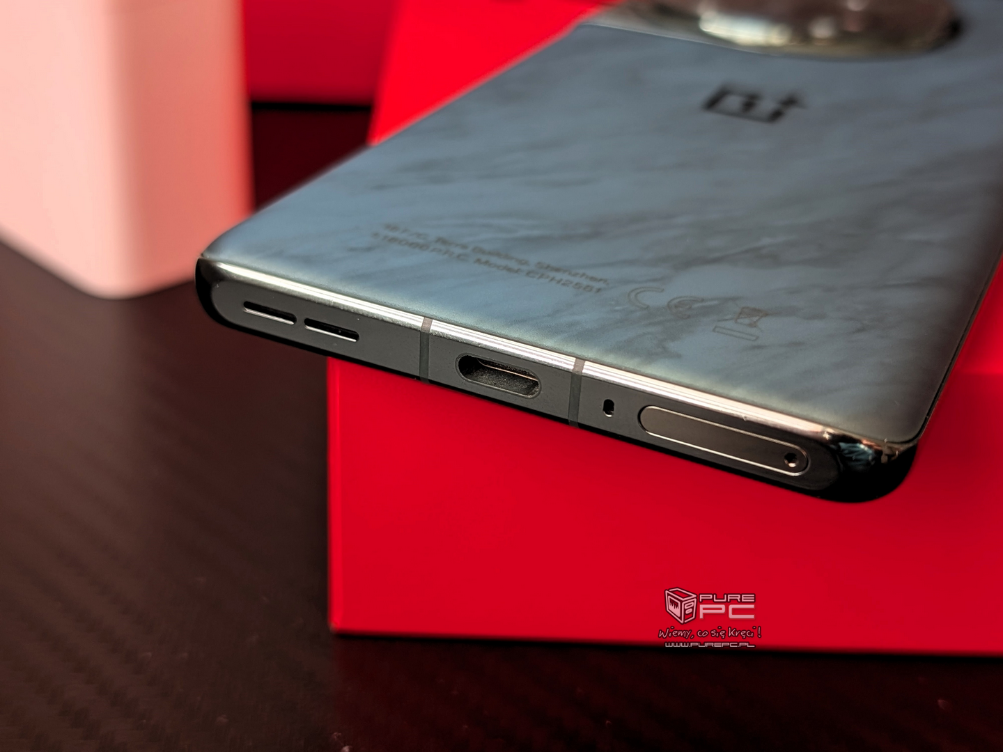 Test OnePlus 13R vs OnePlus 12. Lepszy nowy model czy ceniony ex ...