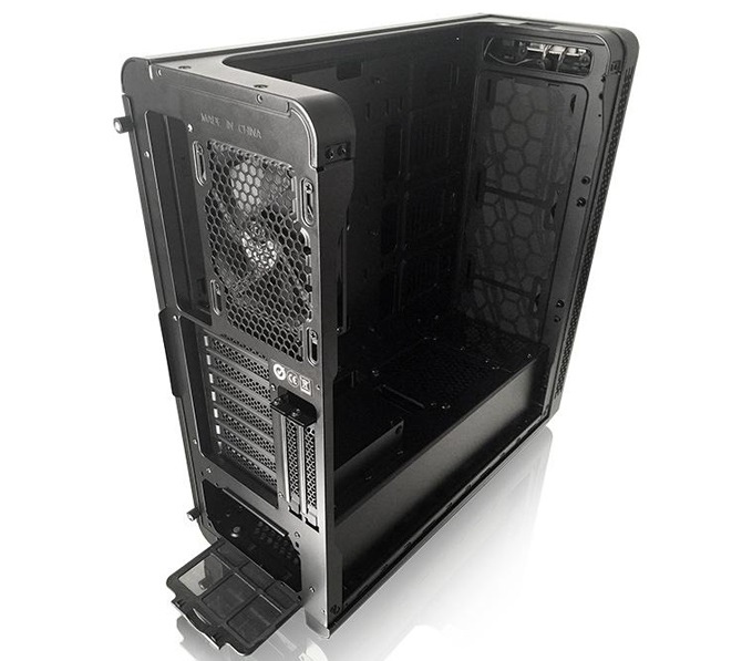 Thermaltake View 27 - obudowa ze szklanym bokiem i topem | PurePC.pl