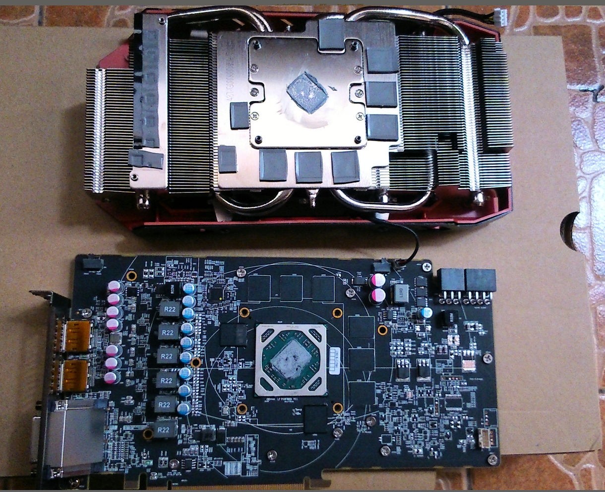 Dwuipółslotowy PowerColor RX 580 Red Devil Golden Sample | PurePC.pl