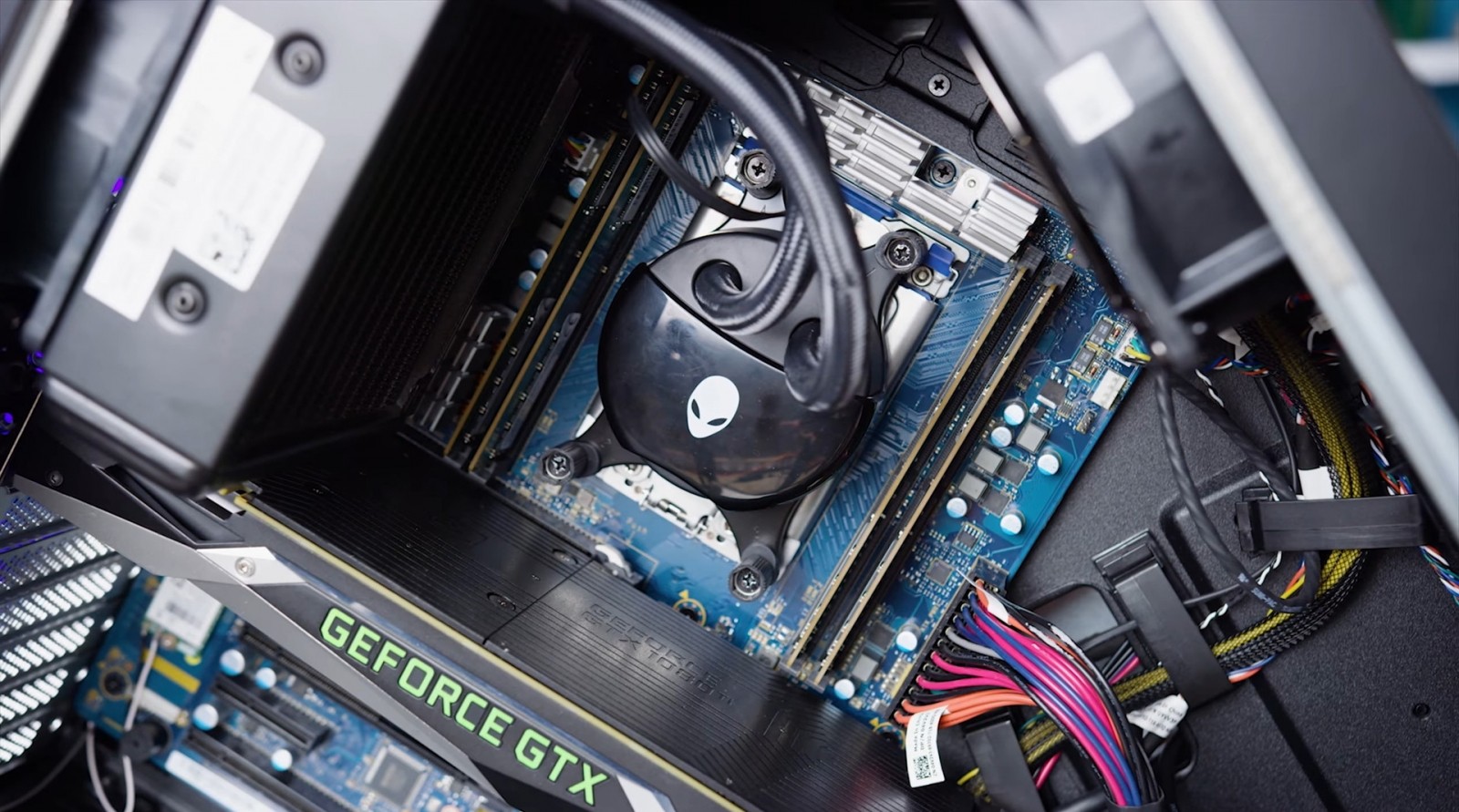 Pierwsze testy AMD Ryzen Threadripper 1950X w grach | PurePC.pl