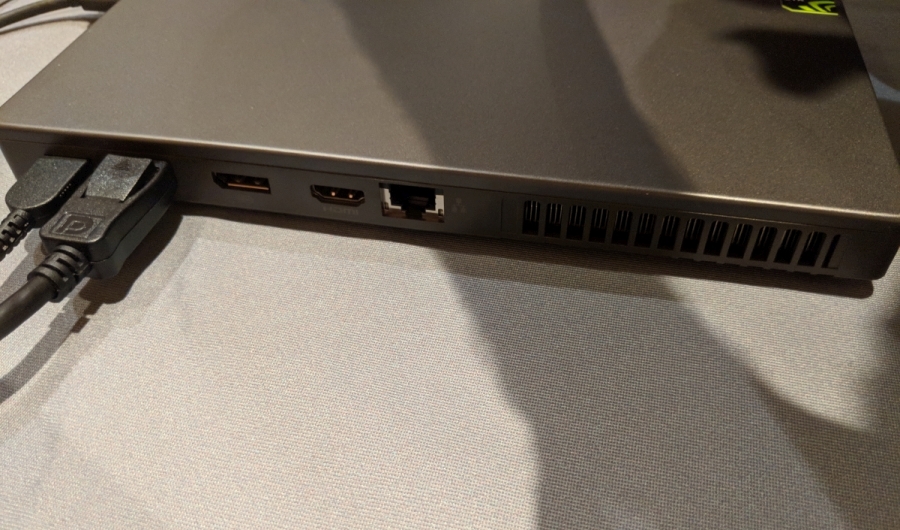 CES 2018: Lenovo Thunderbolt 3 Docking z kartą GTX 1050 | PurePC.pl