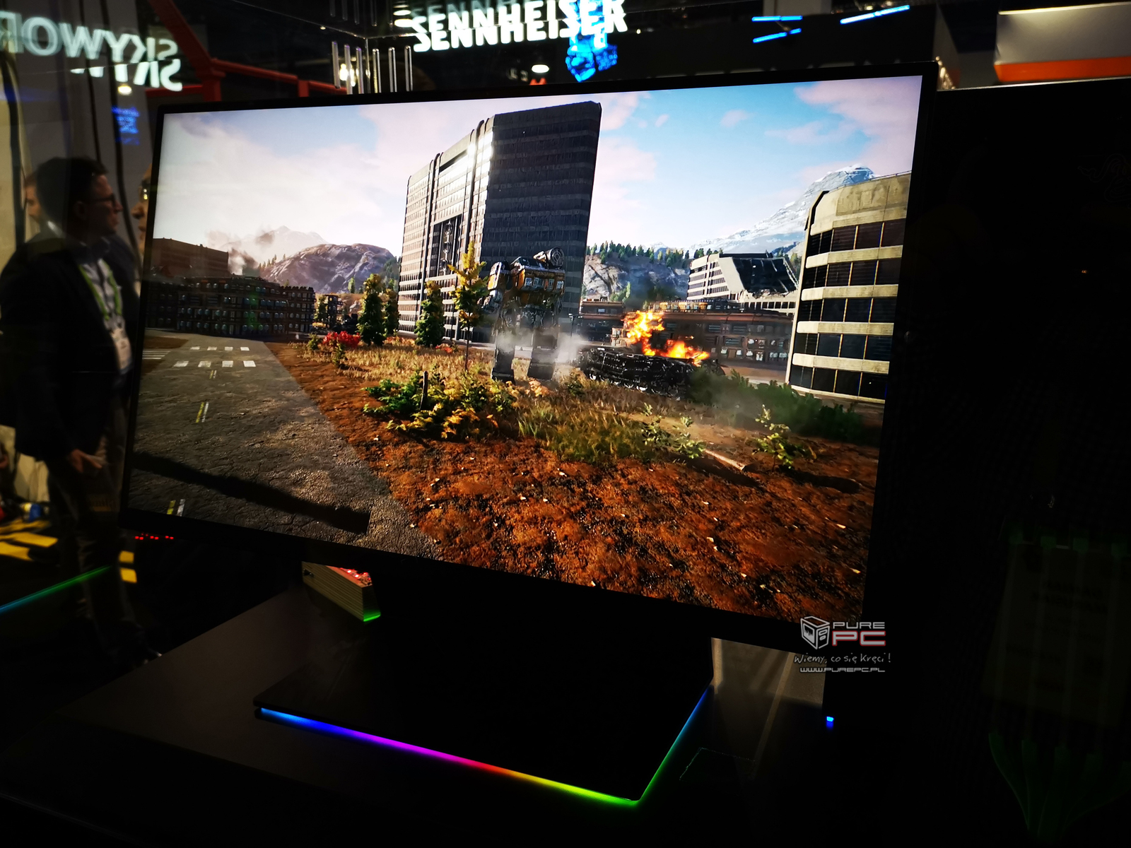 Razer Raptor - 144 Hz gamingowy monitor o ciekawym wyglądzie | PurePC.pl