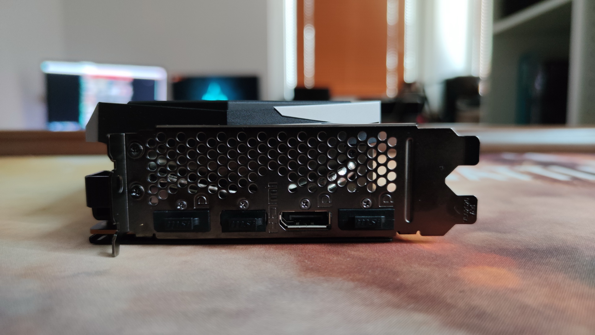 MSI Radeon RX 6600 XT Gaming X - prezentacja karty graficznej, która na ...