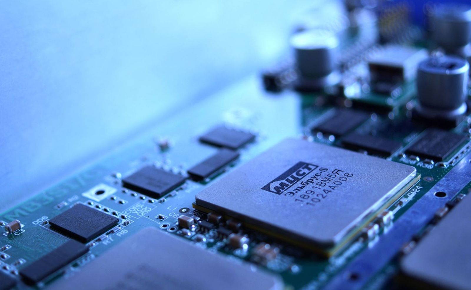 Rosyjski procesor MCST Elbrus-8C miał być konkurencją dla Intela ...