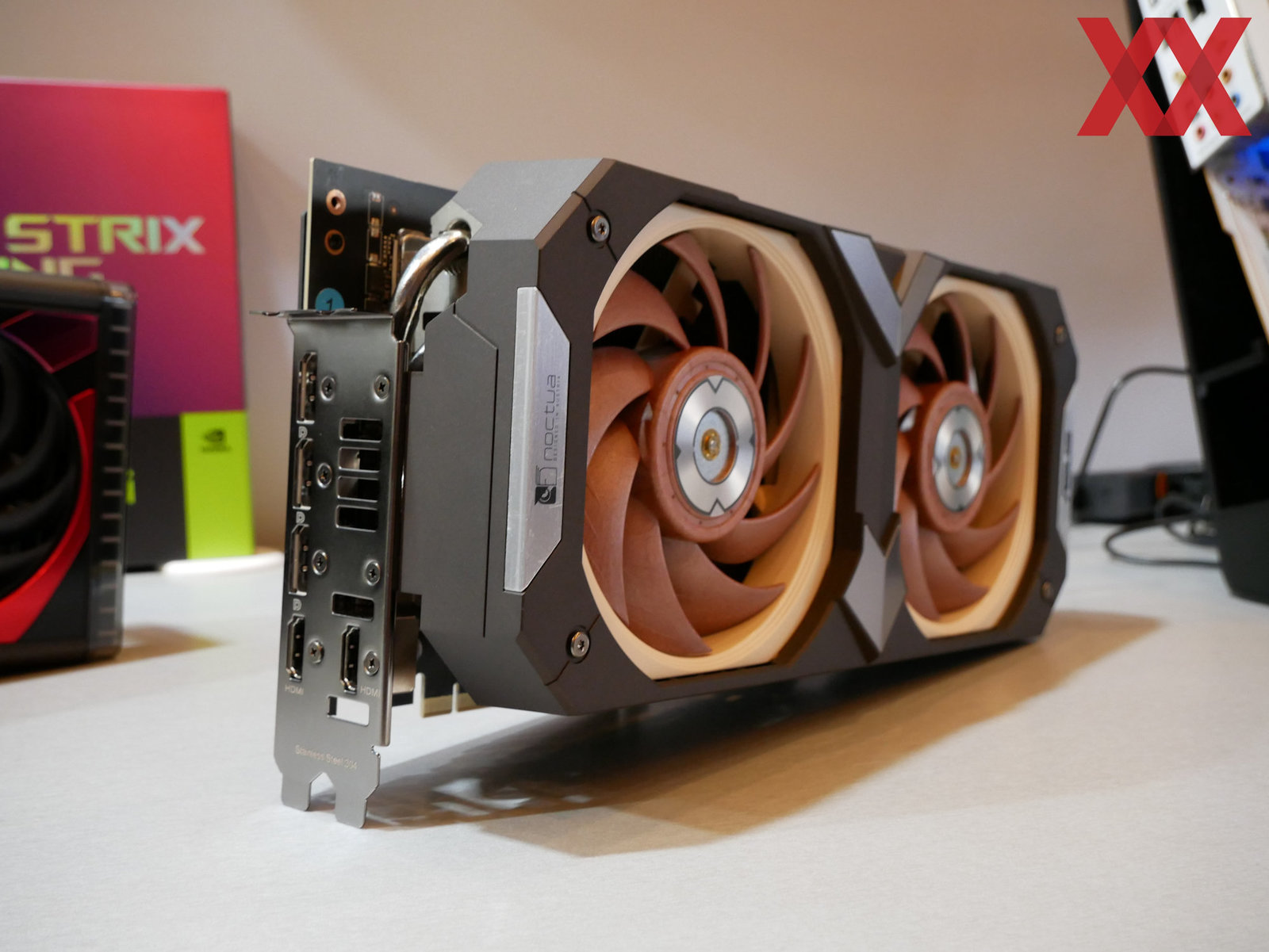 ASUS GeForce RTX 4080 Noctua - rzut oka na ponad 4-slotową kartę ... ASUS GeForce RTX 4080 Noctua - rzut oka na ponad 4-slotową kartę ...