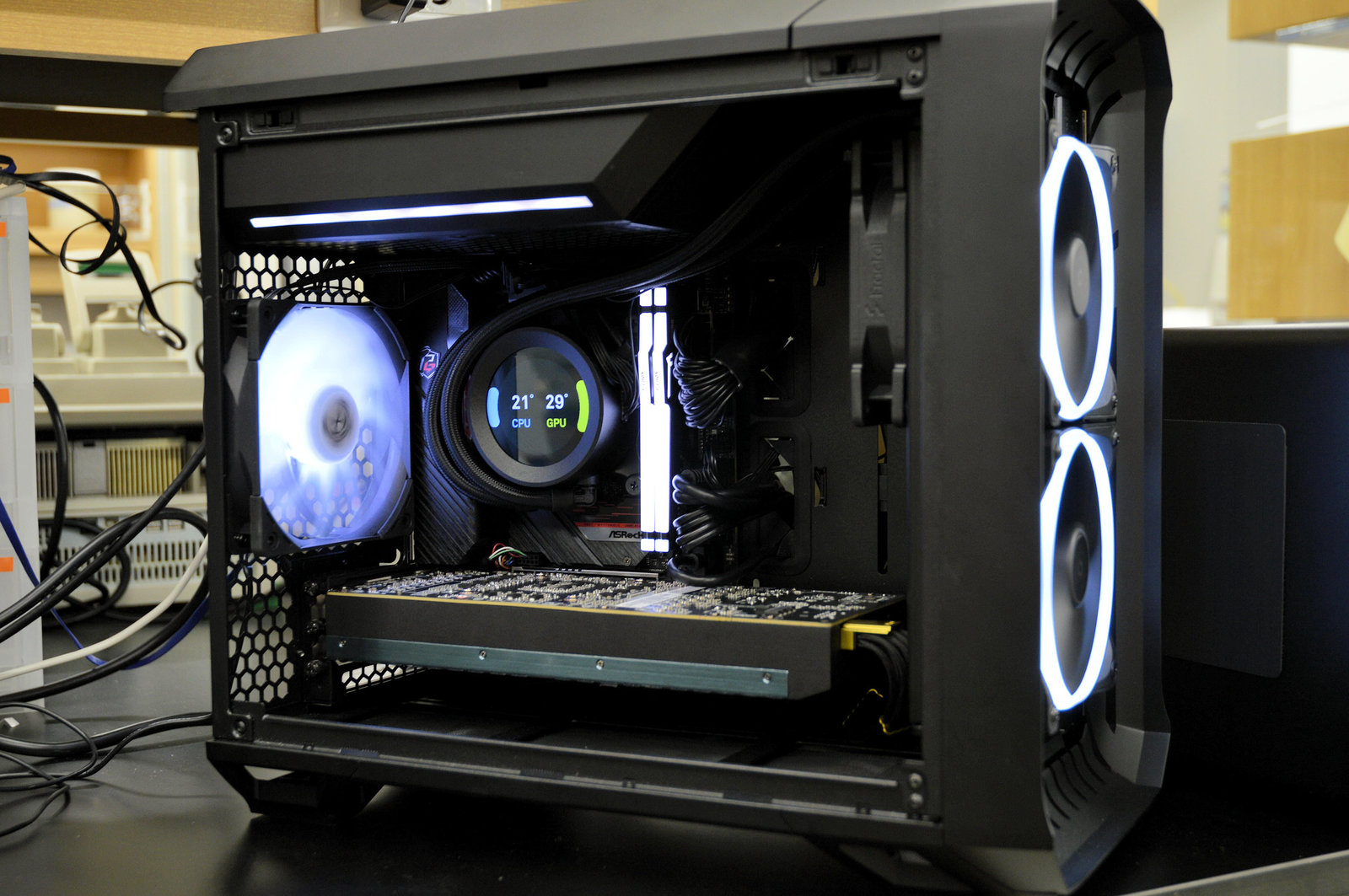 Karta graficzna NVIDIA GeForce RTX 4090 z dwuslotowym chłodzeniem z ...