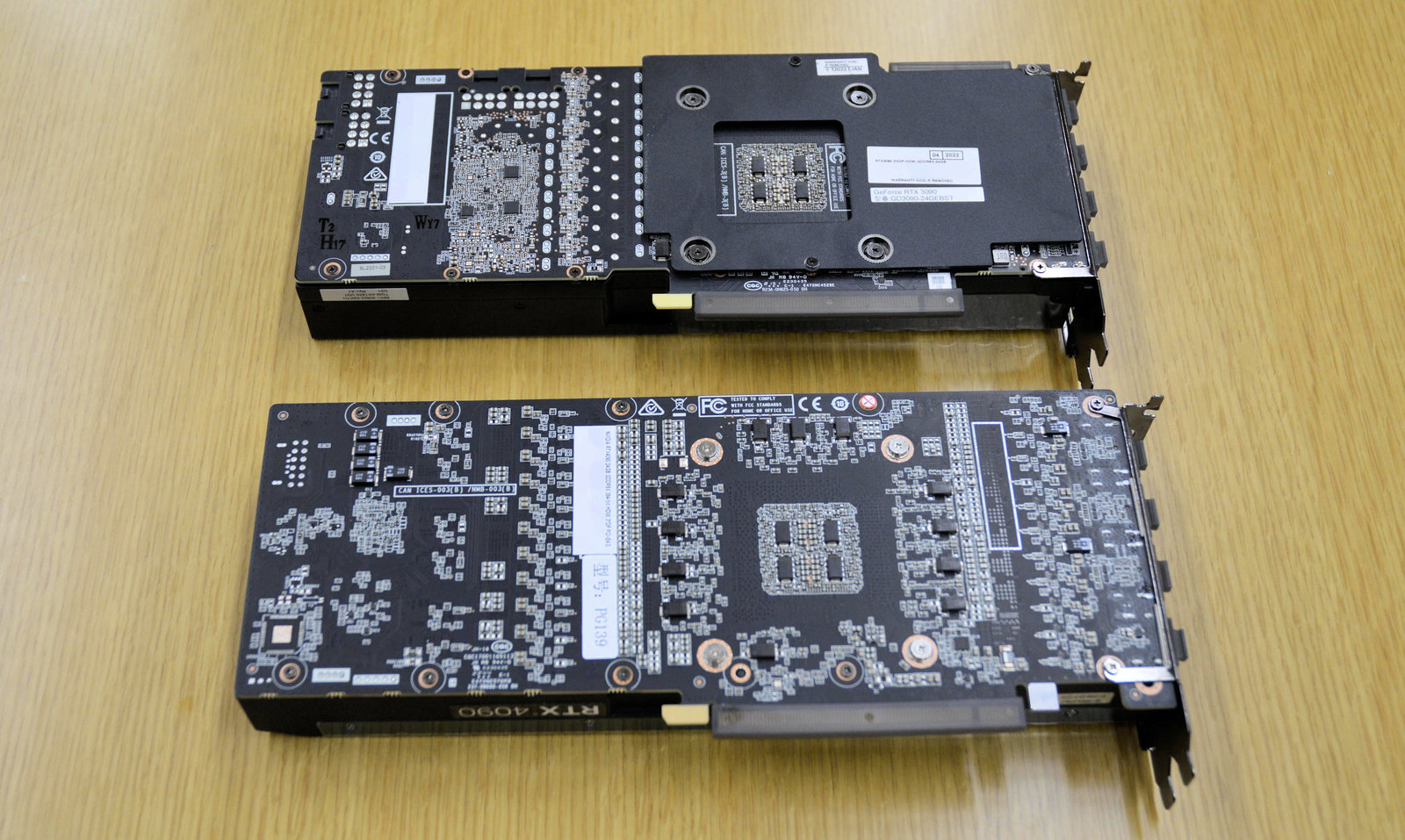 Karta graficzna NVIDIA GeForce RTX 4090 z dwuslotowym chłodzeniem z ...