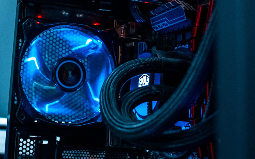 Intel Core i9-9900K z prawie 4 kg miedzianym chłodzeniem. Jak sobie ...