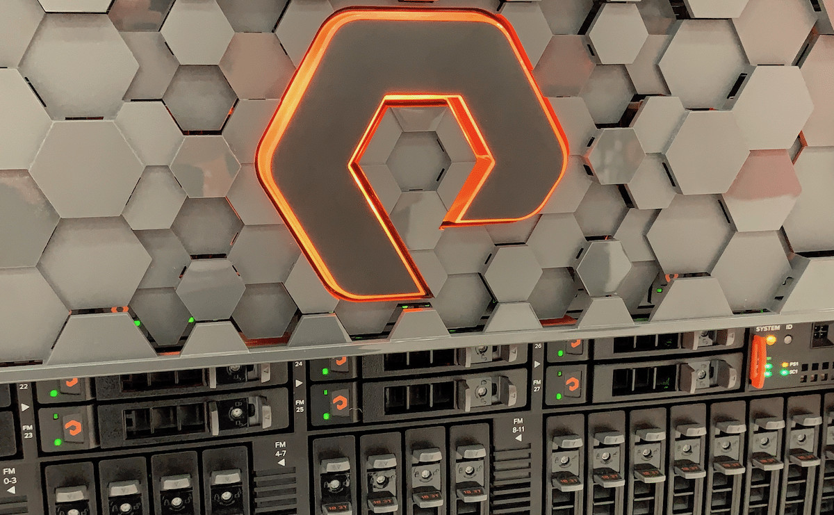 Pure Storage zapowiada nośniki SSD o imponującej pojemności 300 TB ...