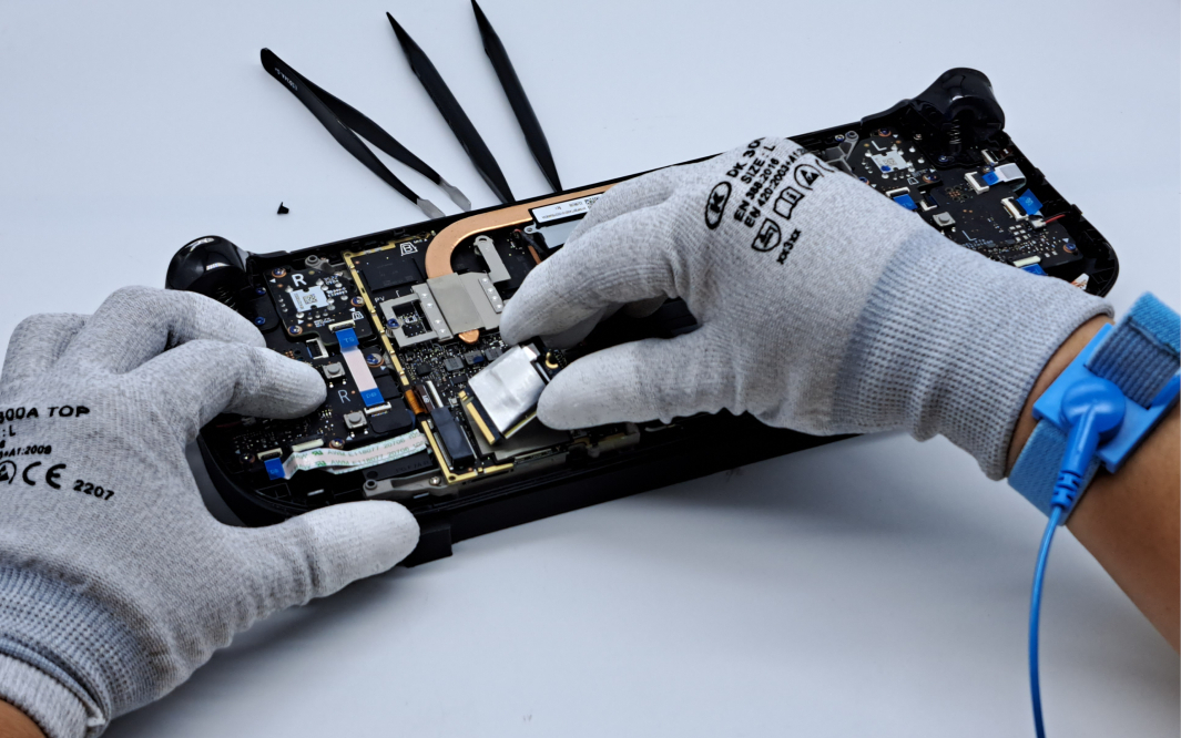 Steam Deck oferowany jest w dużo niższej cenie. Valve wprowadza do ...