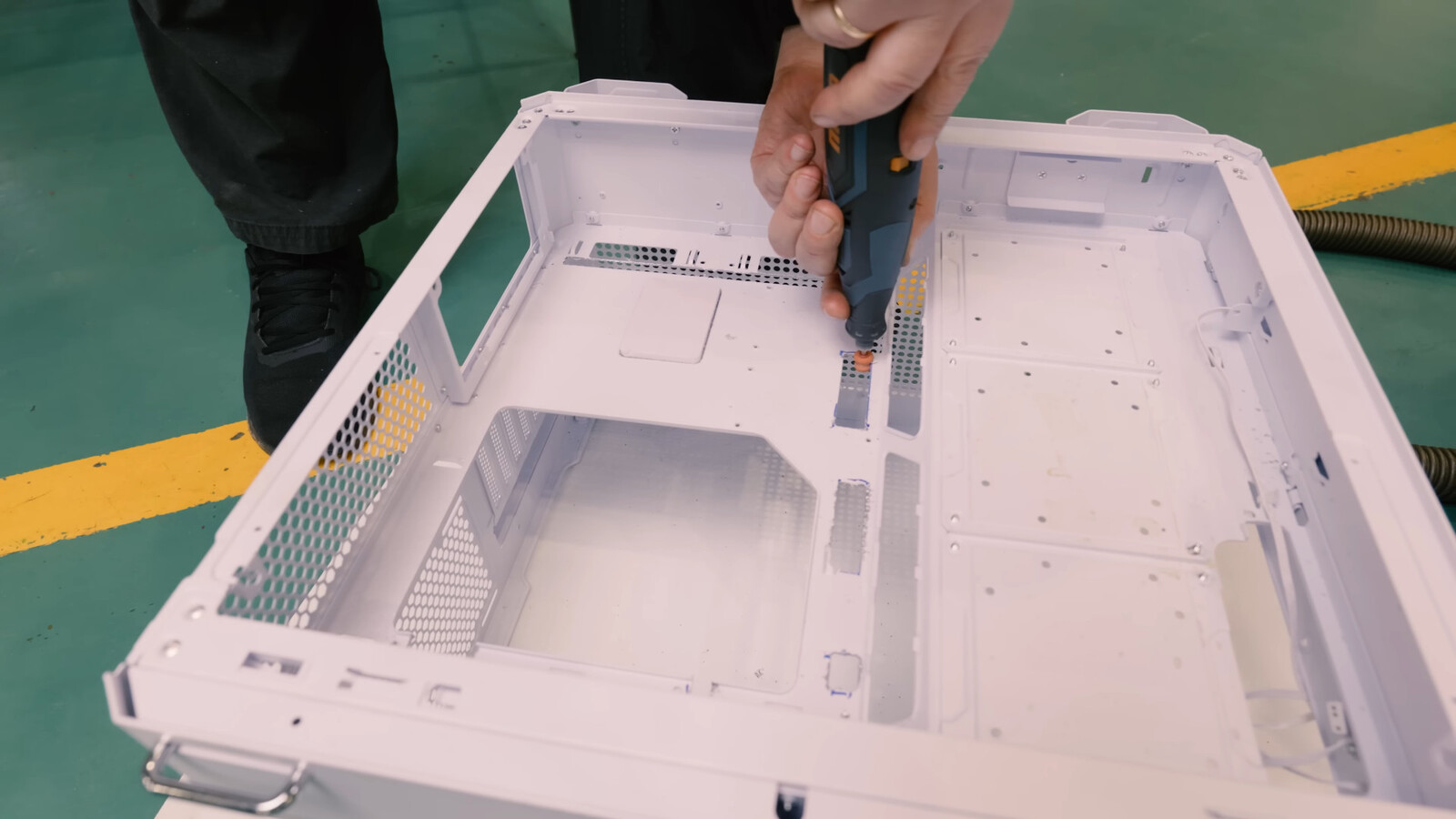 PC bez widocznych kabli. Oto polska odpowiedź na płyty główne ASUS BTF ...