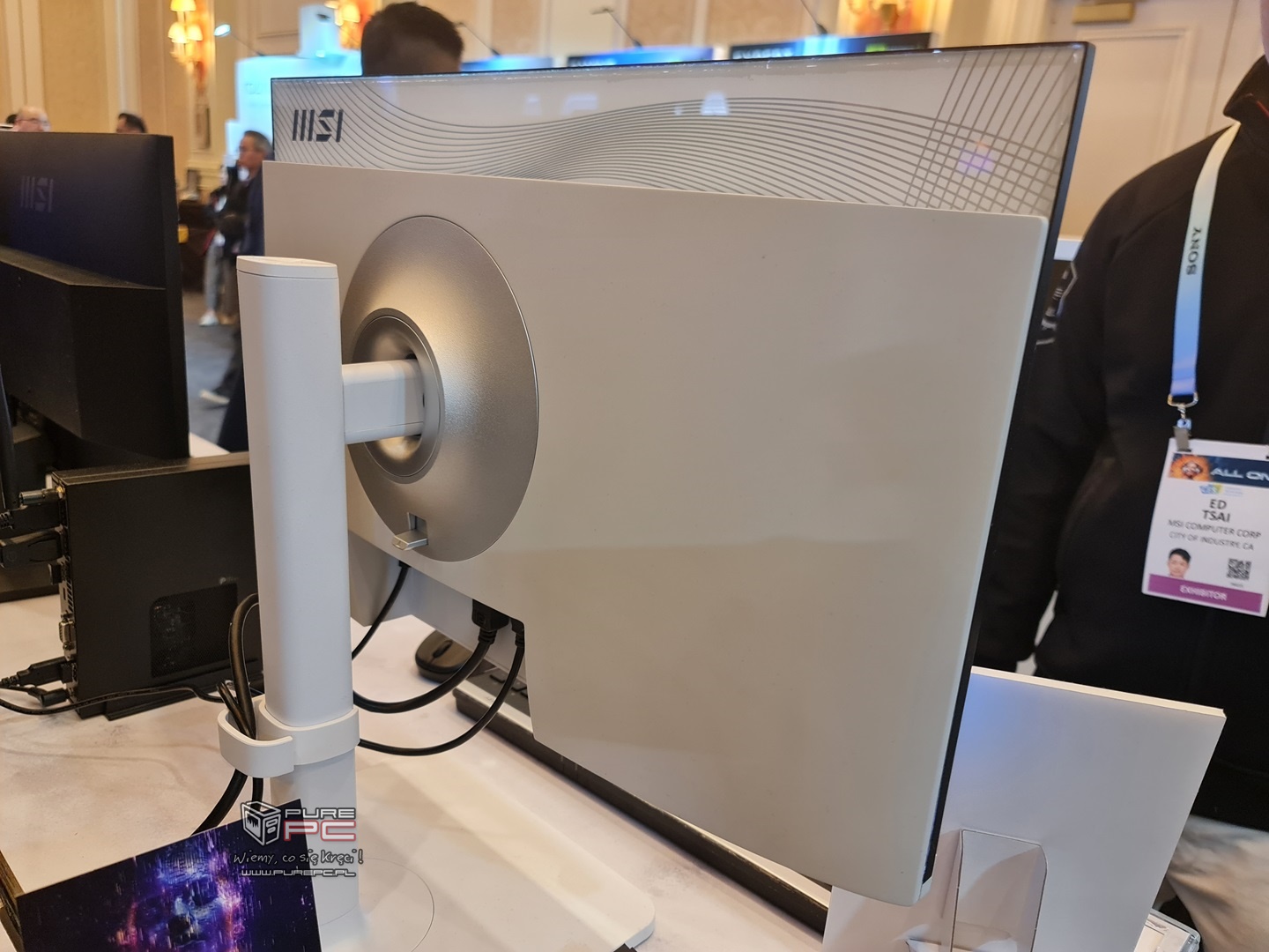 MSI Modern MD242UPW - niewielki monitor 4K do biura. Plus prezentacja ...