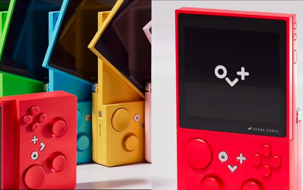 Small Universe X Sugar Cubes - handheld do retro gier z obrotowym ...