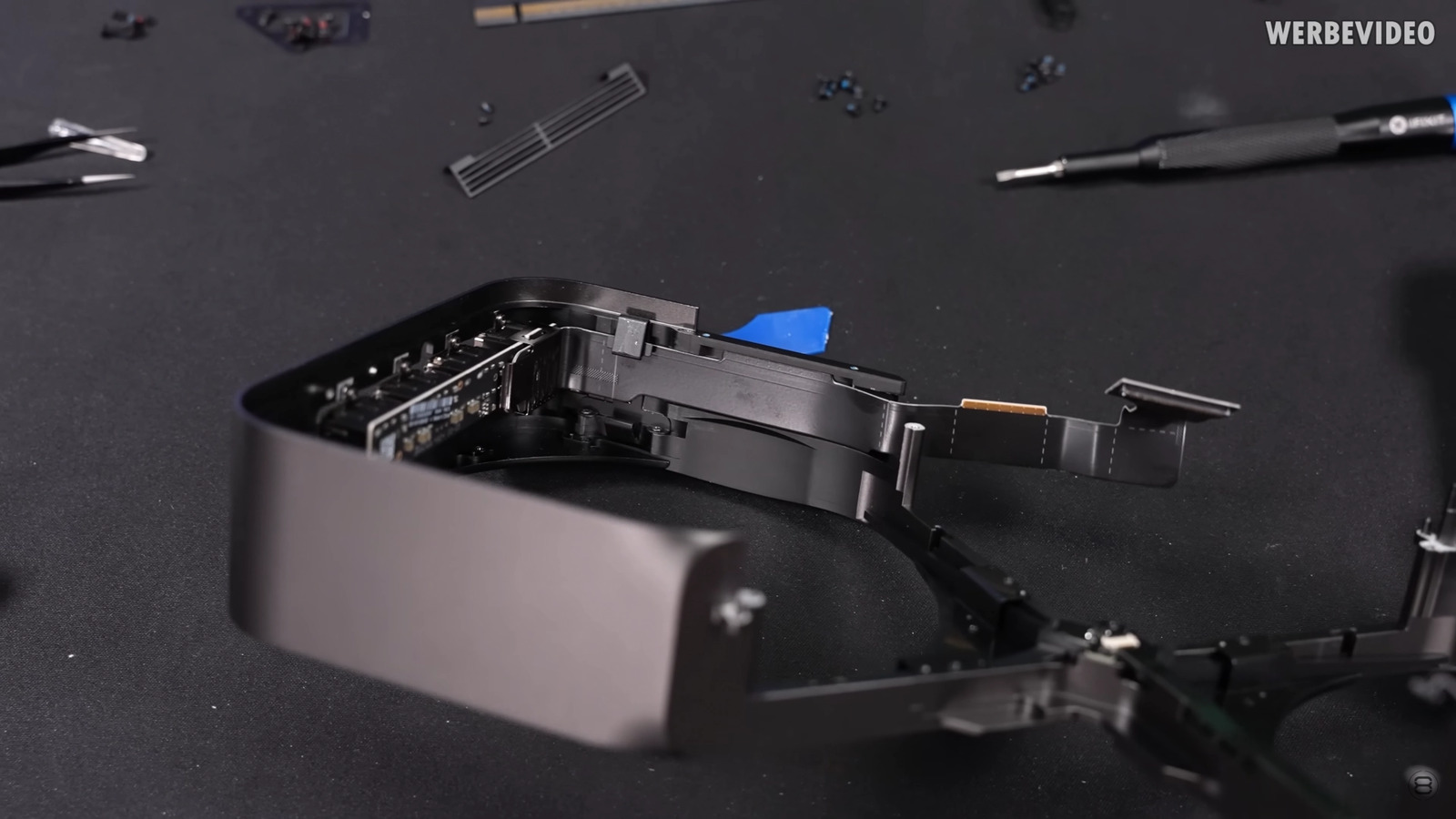 Der8auer prezentuje jeden z pierwszych bloków wodnych dla kart ...