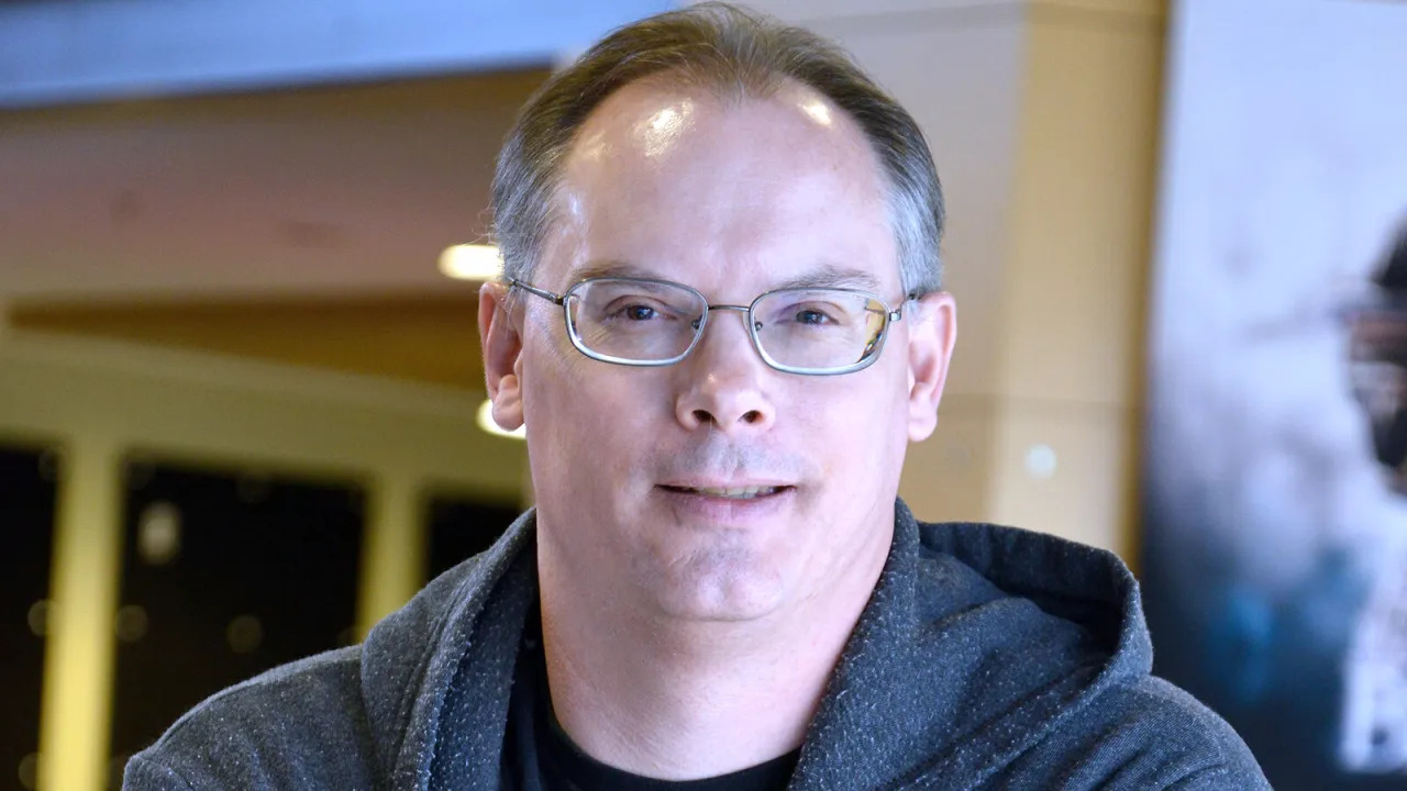 Tim Sweeney, CEO Epic Games, krytykuje Apple i Google za ...
