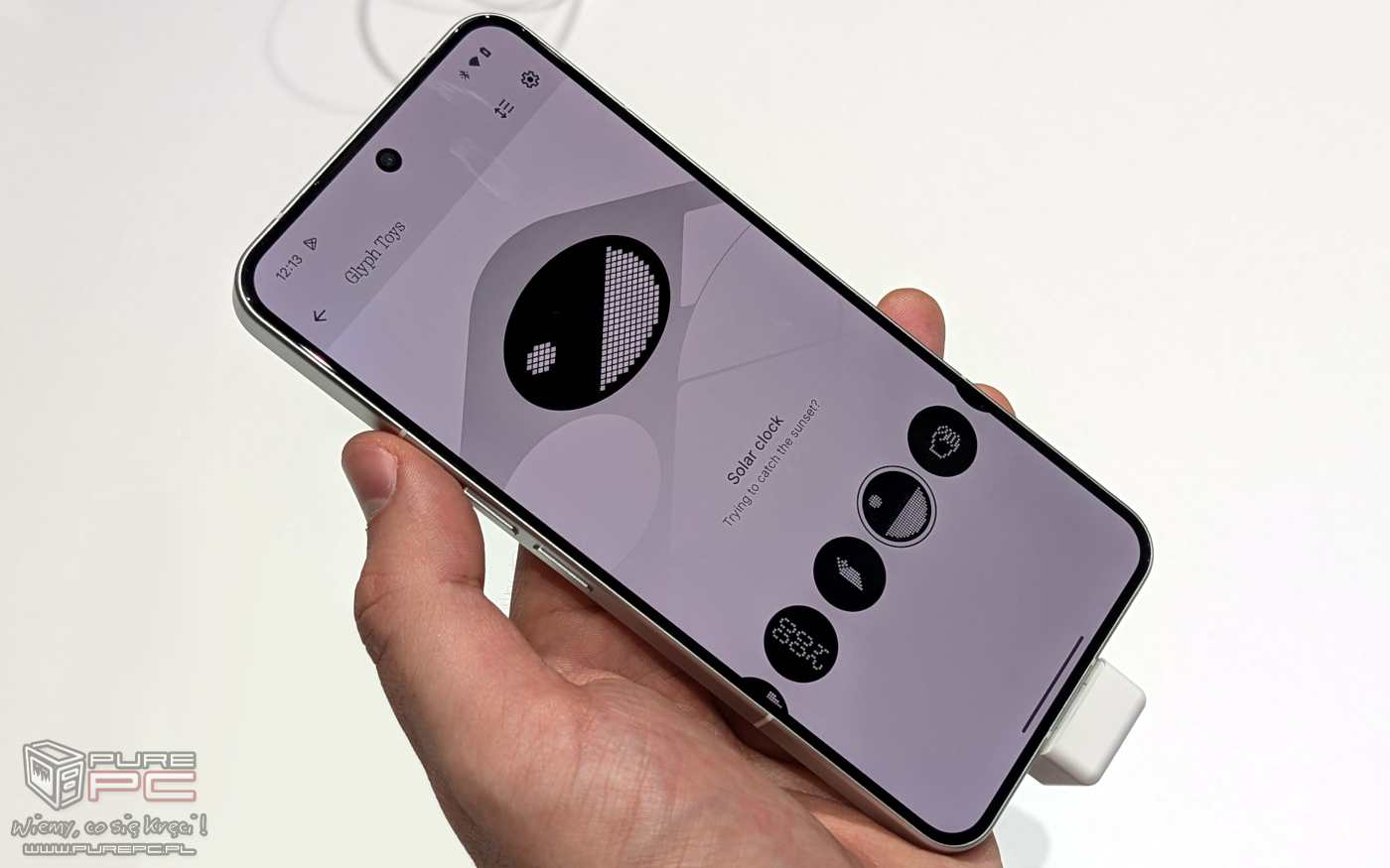Nothing Phone (3) to bardzo... oryginalny smartfon. Snapdragon 8s Gen 4, Glyph Matrix i Android ...
