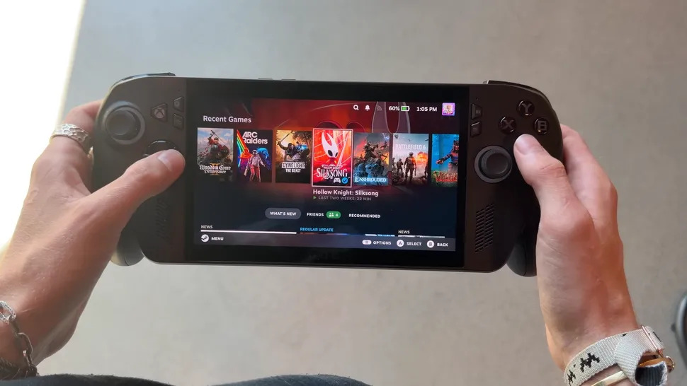 ASUS ROG Xbox Ally X działa znacznie lepiej z systemem Linux. Można ...
