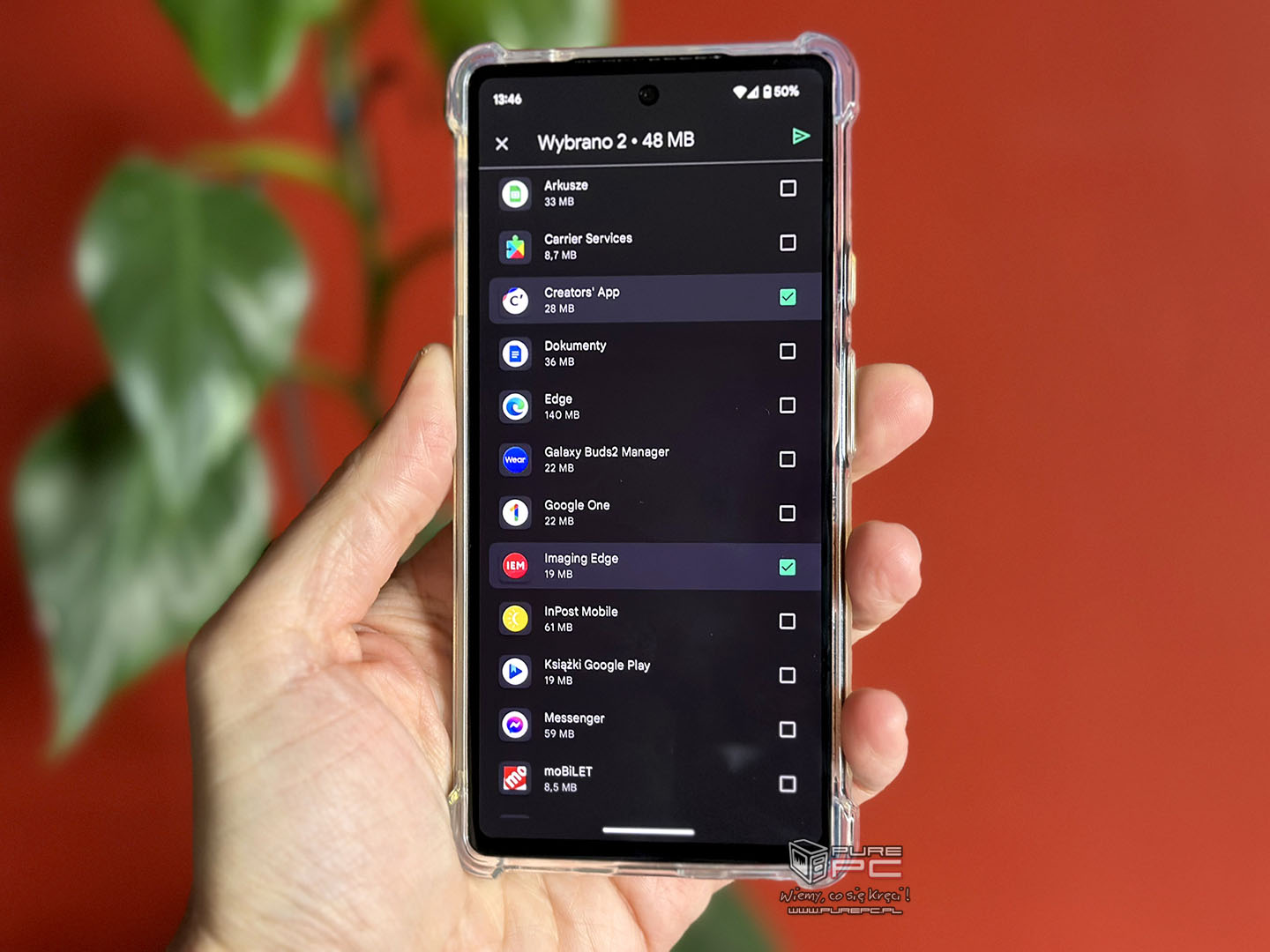 Jak udostępnić aplikację z telefonu na telefon, bez Internetu i ...